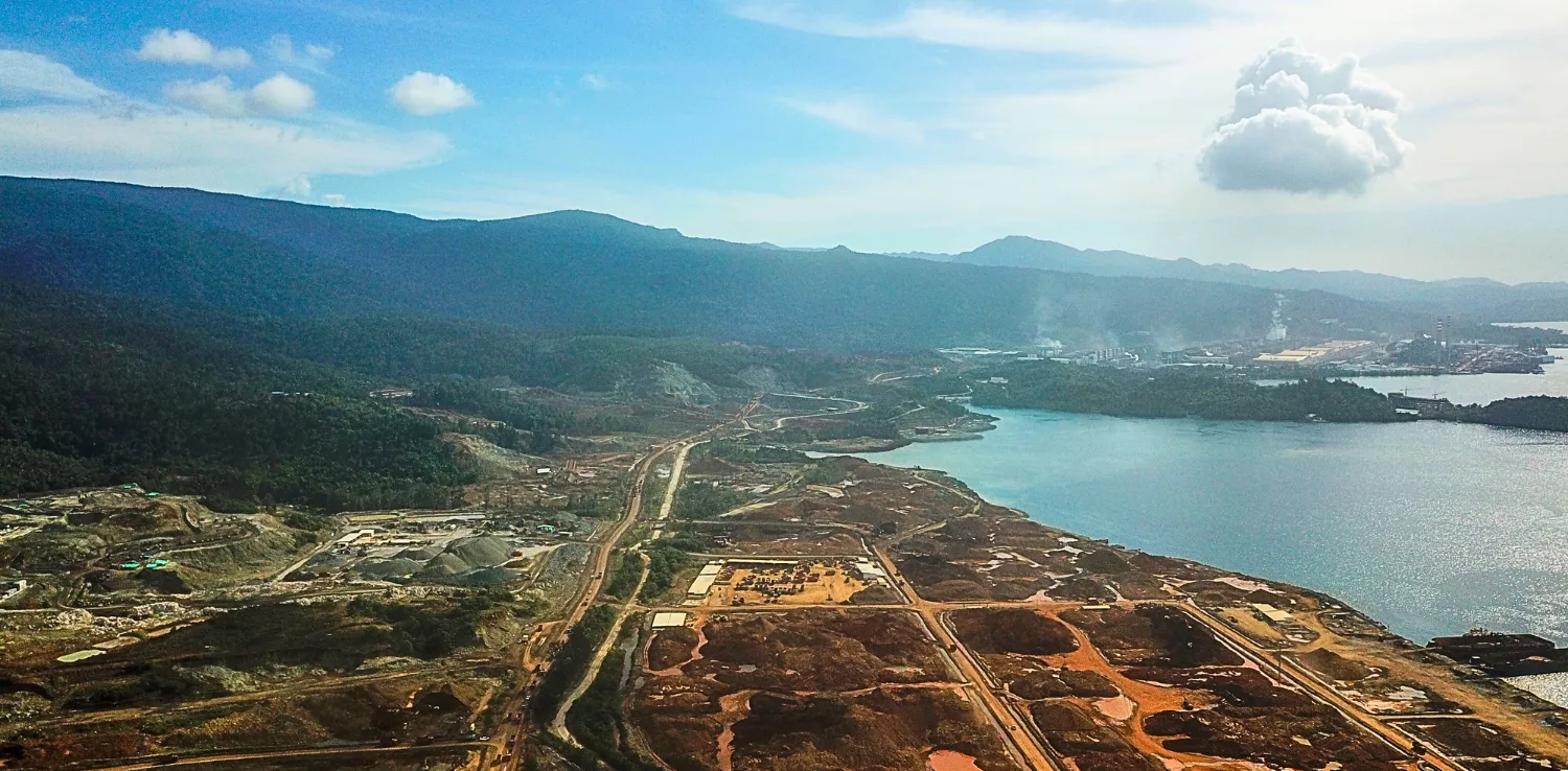 Mengulik Dampak Lingkungan dan Kesehatan dari Industri Nikel di Teluk ...